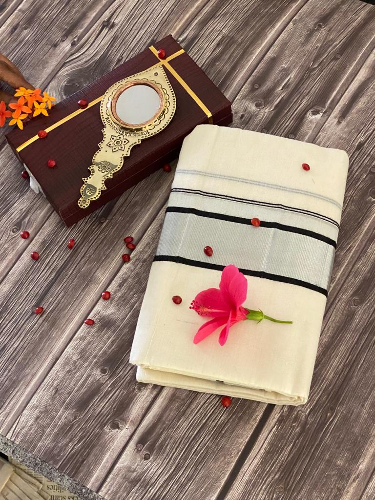 Traditional Gift Combo (C5003) - Gift For Her – ARANMULA KANNADI